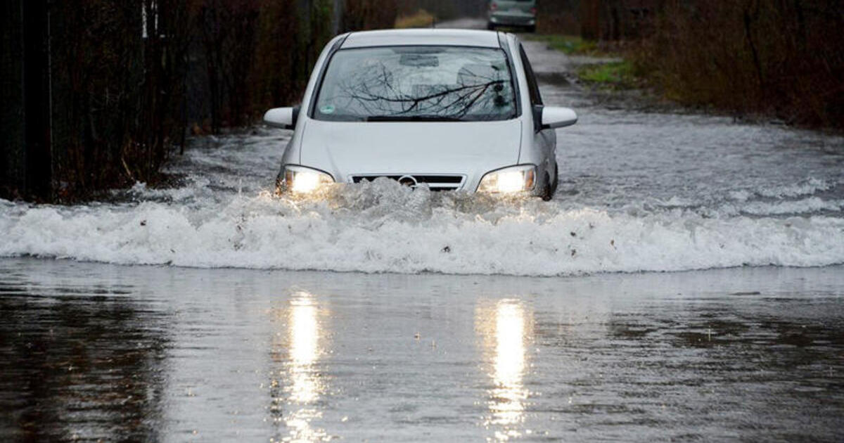 Starkregen sorgt für überflutete Straßen in Willstätt | HITRADIO OHR