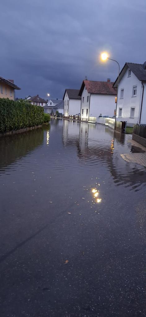 Überflutete Straßen – so verlief das Unwetter in der Region | HITRADIO OHR